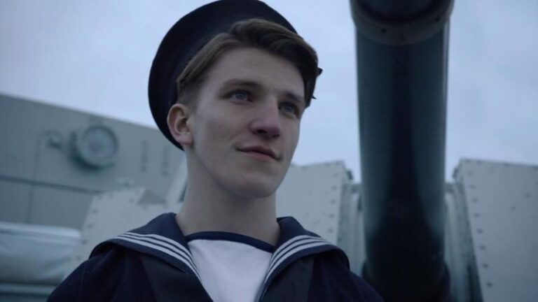 Ewan Mitchell Age, Height, Wiki, Net Worth, GF & Bio