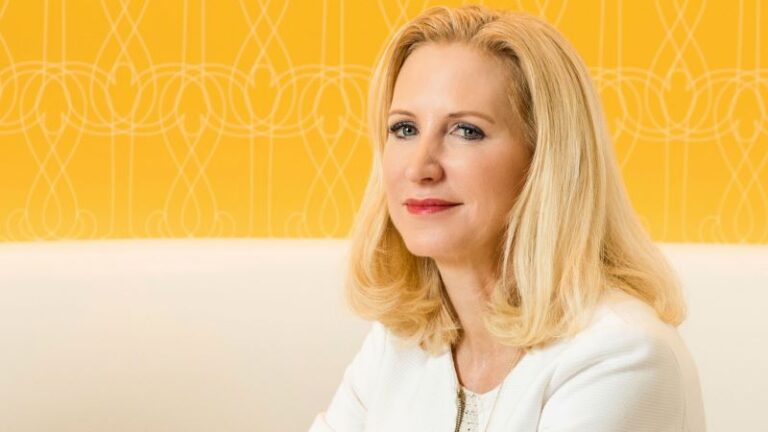 Stephanie Linnartz Net Worth, Age, Husband, Salary, Wiki & Bio